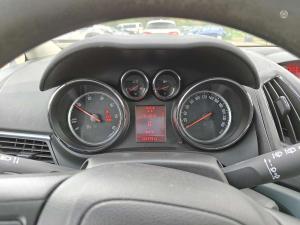Grey Opel Zafira 2012 in Vilnius, with an engine capacity of 1.96 L and mileage of 305 thousand km for 3300 €, photo 15 on AUTOMOTO.COM.LV