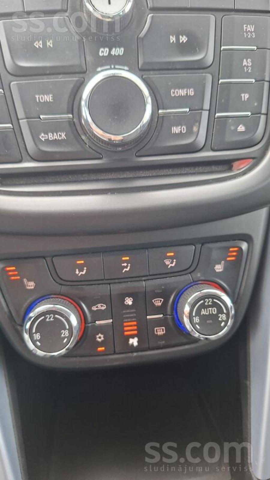 Grey Opel Zafira 2012 in Saldus, with an engine capacity of 2.00 L and mileage of 178 thousand km for 4100 €, photo 8 on AUTOMOTO.COM.LV