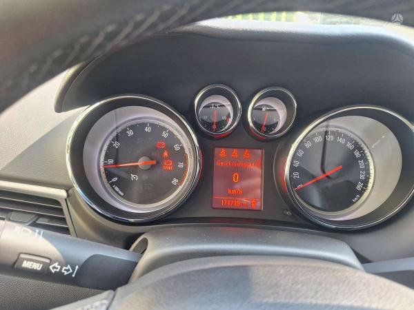 Pelēks Opel Zafira 2012 Utena, ar dzinēja tilpumu 1.60 L un nobraukumu 174 tūkst. km par 4100 €, foto 8 vietnē AUTOMOTO.COM.LV