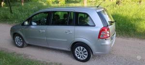 Pelēks Opel Zafira 2012 Viļņa, ar dzinēja tilpumu 1.60 L un nobraukumu 289 tūkst. km par 2780 €, foto 4 vietnē AUTOMOTO.COM.LV