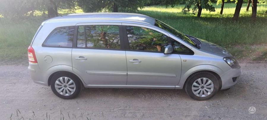 Pelēks Opel Zafira 2012 Viļņa, ar dzinēja tilpumu 1.60 L un nobraukumu 289 tūkst. km par 2780 €, foto 7 vietnē AUTOMOTO.COM.LV