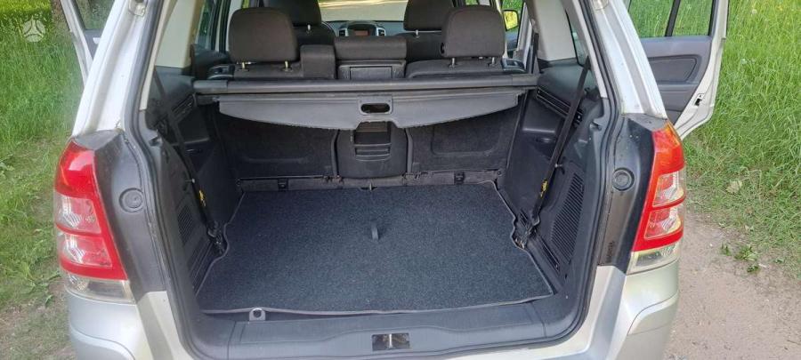 Pelēks Opel Zafira 2012 Viļņa, ar dzinēja tilpumu 1.60 L un nobraukumu 289 tūkst. km par 2780 €, foto 15 vietnē AUTOMOTO.COM.LV