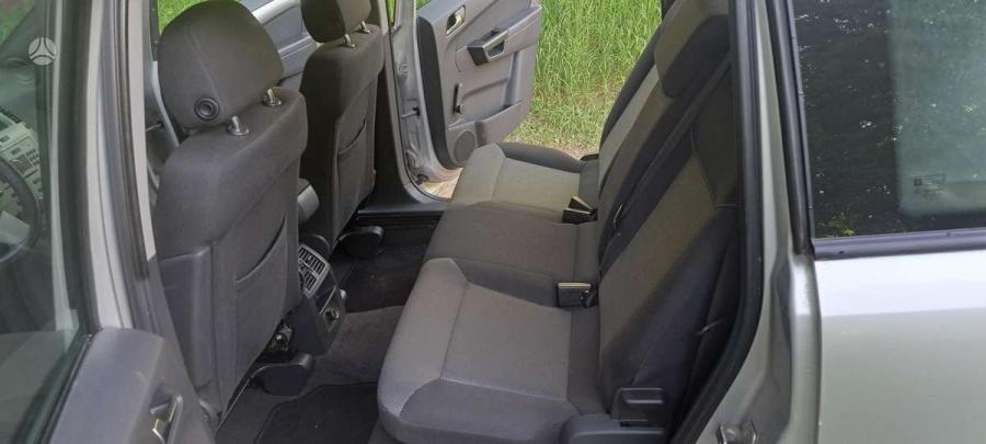 Pelēks Opel Zafira 2012 Viļņa, ar dzinēja tilpumu 1.60 L un nobraukumu 289 tūkst. km par 2780 €, foto 18 vietnē AUTOMOTO.COM.LV