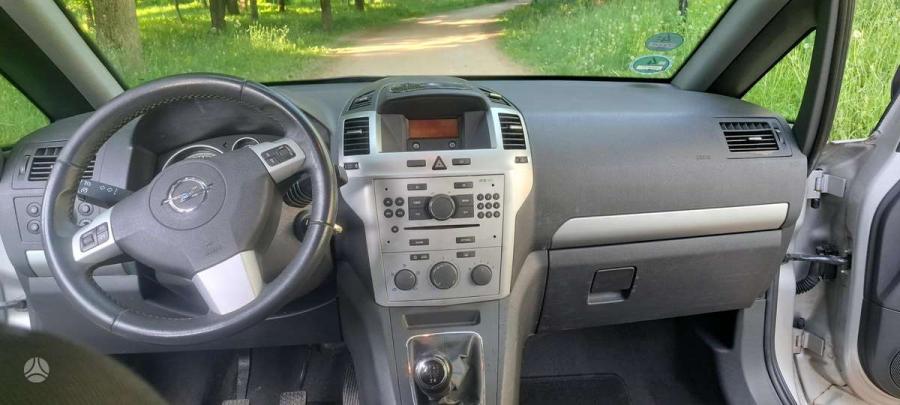 Pelēks Opel Zafira 2012 Viļņa, ar dzinēja tilpumu 1.60 L un nobraukumu 289 tūkst. km par 2780 €, foto 20 vietnē AUTOMOTO.COM.LV