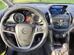 Pelēks Opel Zafira 2012 Jelgava, ar dzinēja tilpumu 2.00 L un nobraukumu 294 tūkst. km par 5600 €, foto 3 vietnē AUTOMOTO.COM.LV