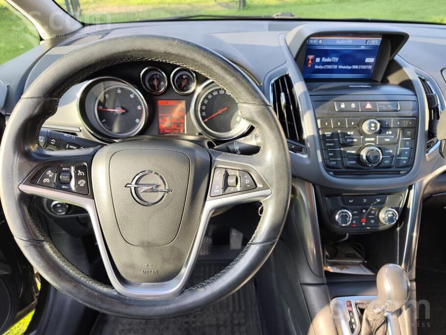 Pelēks Opel Zafira 2012 Jelgava, ar dzinēja tilpumu 2.00 L un nobraukumu 294 tūkst. km par 5600 €, foto 3 vietnē AUTOMOTO.COM.LV