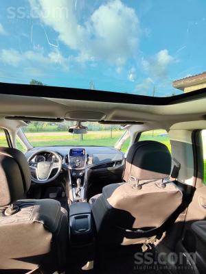 Pelēks Opel Zafira 2012 Jelgava, ar dzinēja tilpumu 2.00 L un nobraukumu 294 tūkst. km par 5600 €, foto 4 vietnē AUTOMOTO.COM.LV