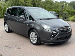Grey Opel Zafira 2012 in Utena, with an engine capacity of 2.00 L and mileage of 248 thousand km for 4650 €, photo 4 on AUTOMOTO.COM.LV