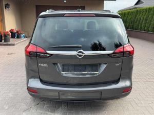Grey Opel Zafira 2012 in Utena, with an engine capacity of 2.00 L and mileage of 248 thousand km for 4650 €, photo 6 on AUTOMOTO.COM.LV