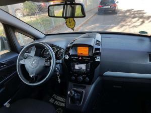 Grey Opel Zafira 2012 in Marijampole, with an engine capacity of 1.69 L and mileage of 204 thousand km for 3850 €, photo 10 on AUTOMOTO.COM.LV
