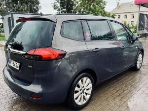 Pelēks Opel Zafira 2012 Rēzekne, ar dzinēja tilpumu 2.00 L un nobraukumu 256 tūkst. km par 7300 €, foto 6 vietnē AUTOMOTO.COM.LV
