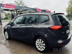 Pelēks Opel Zafira 2012 Rēzekne, ar dzinēja tilpumu 2.00 L un nobraukumu 256 tūkst. km par 7300 €, foto 9 vietnē AUTOMOTO.COM.LV