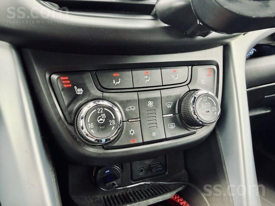 Pelēks Opel Zafira 2012 Rēzekne, ar dzinēja tilpumu 2.00 L un nobraukumu 256 tūkst. km par 7300 €, foto 16 vietnē AUTOMOTO.COM.LV