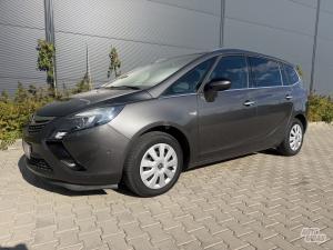 Grey Opel Zafira 2012 in Vilnius, with an engine capacity of 2.00 L and mileage of 230 thousand km for 4900 €, photo 4 on AUTOMOTO.COM.LV