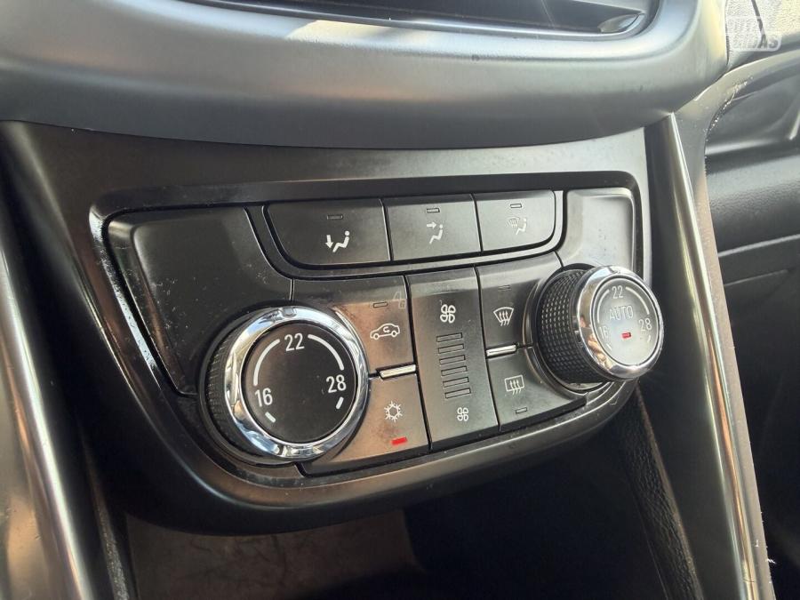 Grey Opel Zafira 2012 in Vilnius, with an engine capacity of 2.00 L and mileage of 230 thousand km for 4900 €, photo 18 on AUTOMOTO.COM.LV