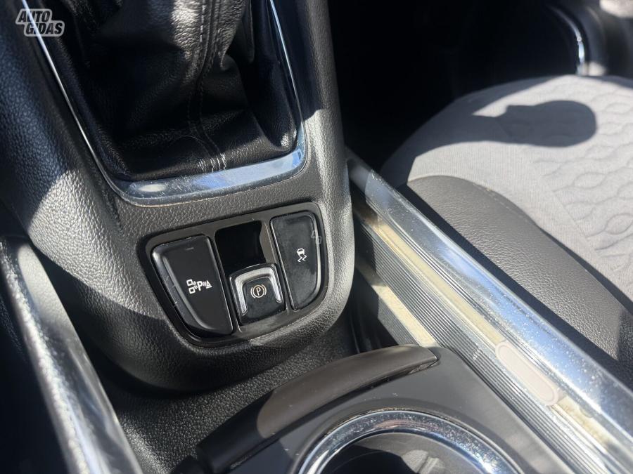 Grey Opel Zafira 2012 in Vilnius, with an engine capacity of 2.00 L and mileage of 230 thousand km for 4900 €, photo 23 on AUTOMOTO.COM.LV