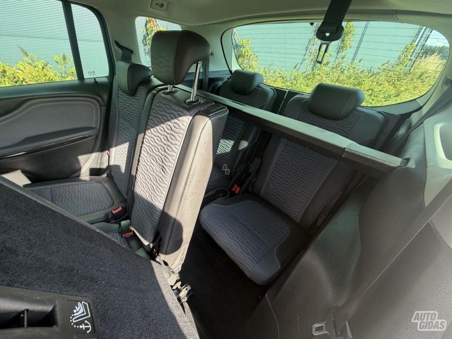 Grey Opel Zafira 2012 in Vilnius, with an engine capacity of 2.00 L and mileage of 230 thousand km for 4900 €, photo 31 on AUTOMOTO.COM.LV