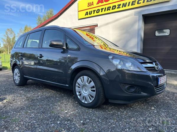 Pelēks Opel Zafira 2012 Limbaži, ar dzinēja tilpumu 1.60 L un nobraukumu 202 tūkst. km par 4250 €, foto 4 vietnē AUTOMOTO.COM.LV