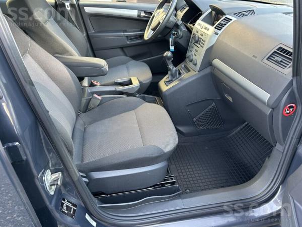 Pelēks Opel Zafira 2012 Limbaži, ar dzinēja tilpumu 1.60 L un nobraukumu 202 tūkst. km par 4250 €, foto 10 vietnē AUTOMOTO.COM.LV