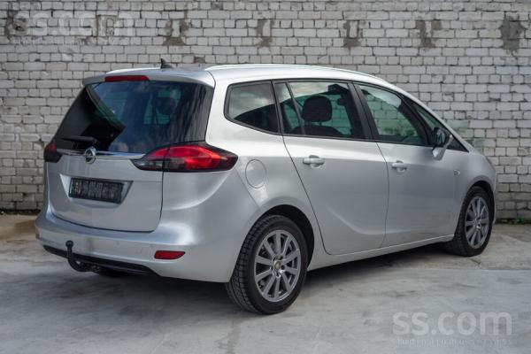 Opel Zafira 2012 Liepāja vietnē Pelēks Opel Zafira 2012 Liepāja, ar dzinēja tilpumu 2.00 L un nobraukumu 284 tūkst. km par 3900 €, foto 7 vietnē AUTOMOTO.COM.LV