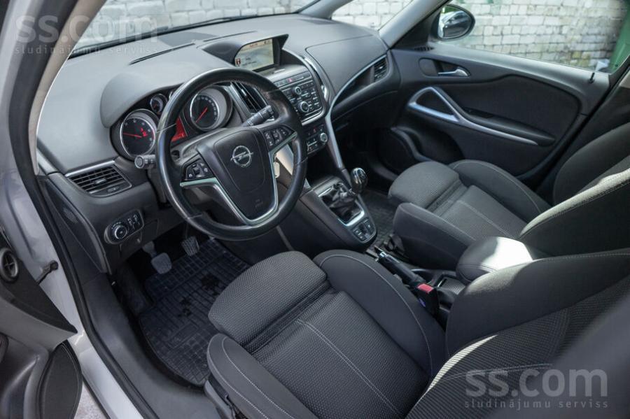 Pelēks Opel Zafira 2012 Liepāja, ar dzinēja tilpumu 2.00 L un nobraukumu 284 tūkst. km par 3900 €, foto 9 vietnē AUTOMOTO.COM.LV