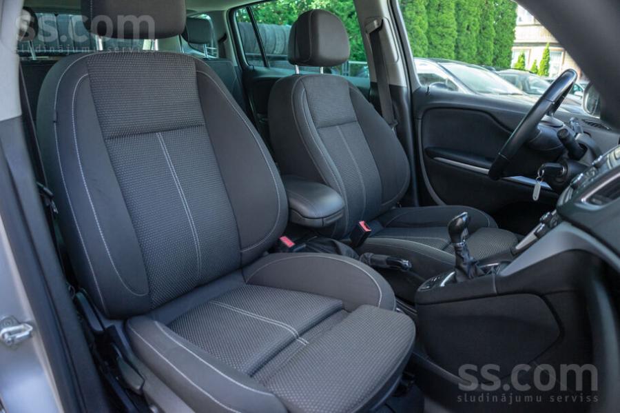 Pelēks Opel Zafira 2012 Liepāja, ar dzinēja tilpumu 2.00 L un nobraukumu 284 tūkst. km par 3900 €, foto 14 vietnē AUTOMOTO.COM.LV
