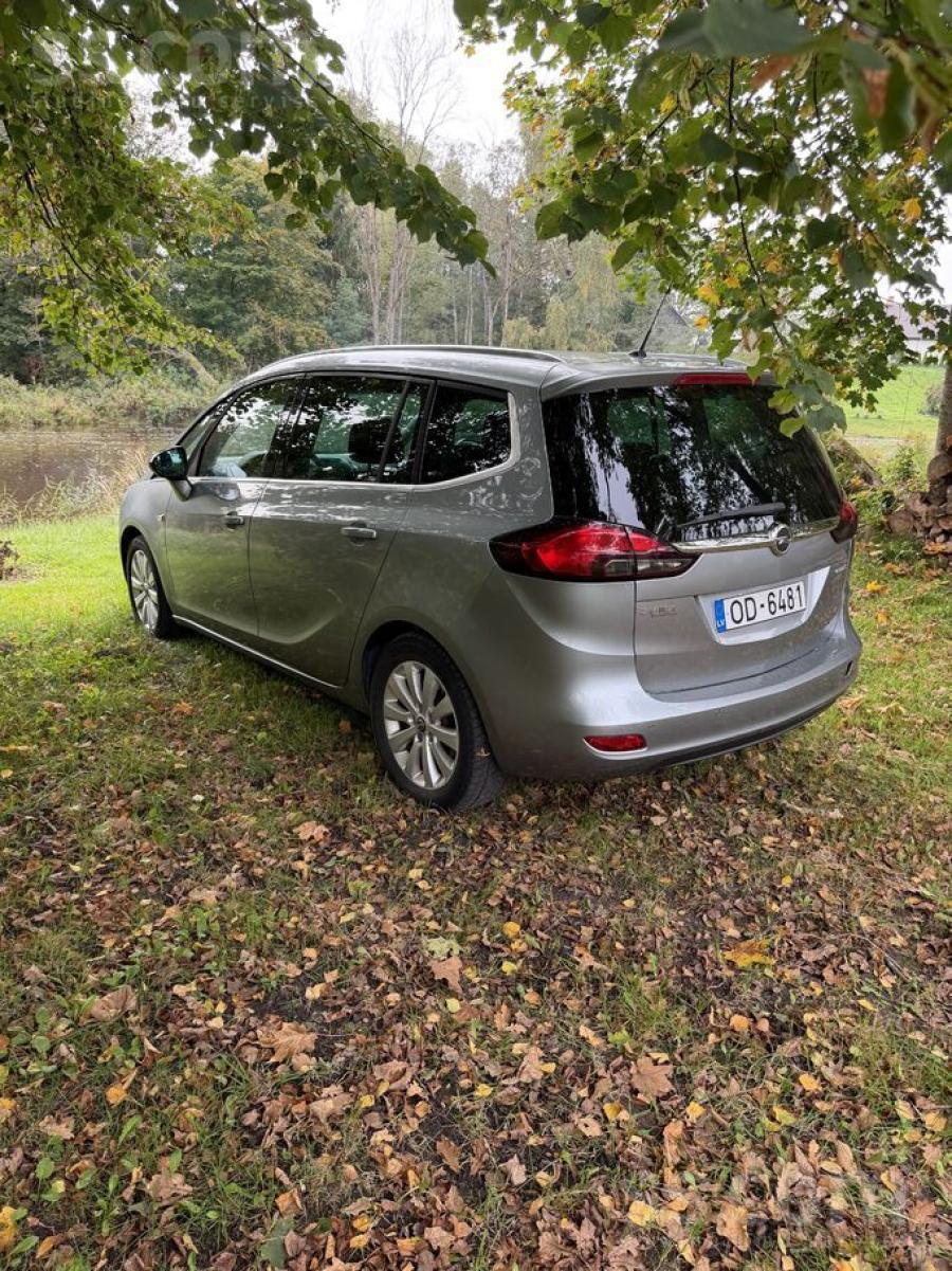 Grey Opel Zafira 2012 in Ogre, with an engine capacity of 1.40 L and mileage of 178 thousand km for 5400 €, photo 1 on AUTOMOTO.COM.LV