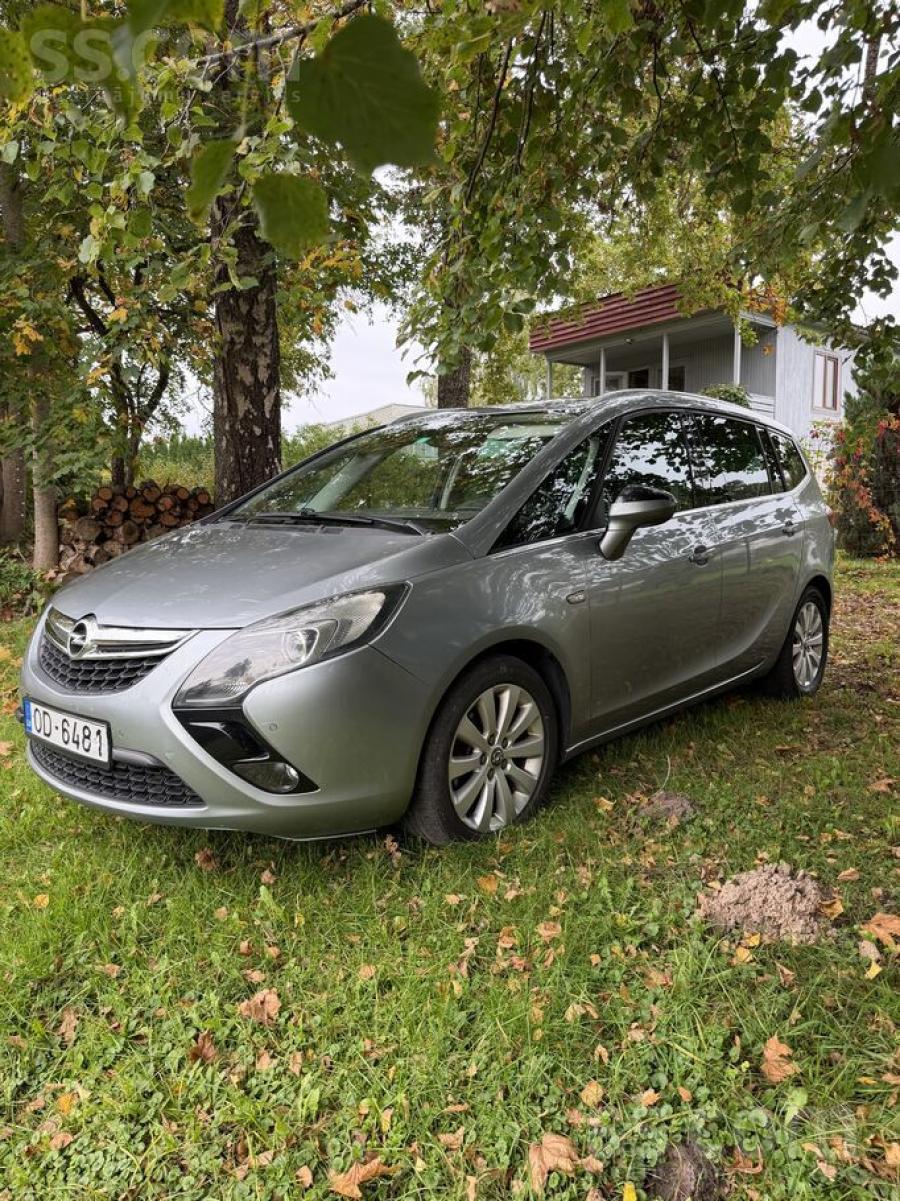 Grey Opel Zafira 2012 in Ogre, with an engine capacity of 1.40 L and mileage of 178 thousand km for 5400 €, photo 5 on AUTOMOTO.COM.LV