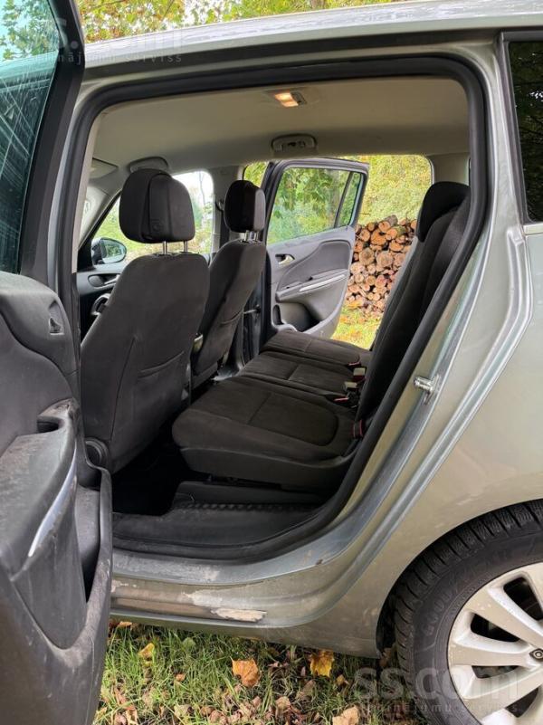 Pelēks Opel Zafira 2012 Ogre, ar dzinēja tilpumu 1.40 L un nobraukumu 178 tūkst. km par 5400 €, foto 11 vietnē AUTOMOTO.COM.LV