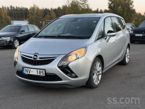 Grey Opel Zafira 2012 in Ogre, with an engine capacity of 2.00 L and mileage of 336 thousand km for 4300 €, photo 4 on AUTOMOTO.COM.LV