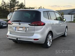 Grey Opel Zafira 2012 in Ogre, with an engine capacity of 2.00 L and mileage of 336 thousand km for 4300 €, photo 7 on AUTOMOTO.COM.LV