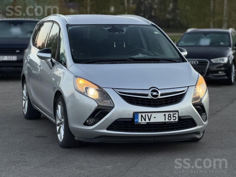 Grey Opel Zafira 2012 in Ogre, with an engine capacity of 2.00 L and mileage of 336 thousand km for 4300 €, photo 9 on AUTOMOTO.COM.LV