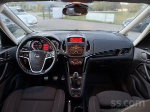 Grey Opel Zafira 2012 in Ogre, with an engine capacity of 2.00 L and mileage of 336 thousand km for 4300 €, photo 13 on AUTOMOTO.COM.LV