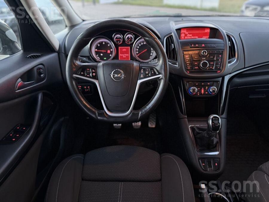 Grey Opel Zafira 2012 in Ogre, with an engine capacity of 2.00 L and mileage of 336 thousand km for 4300 €, photo 14 on AUTOMOTO.COM.LV