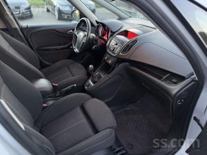 Grey Opel Zafira 2012 in Ogre, with an engine capacity of 2.00 L and mileage of 336 thousand km for 4300 €, photo 18 on AUTOMOTO.COM.LV