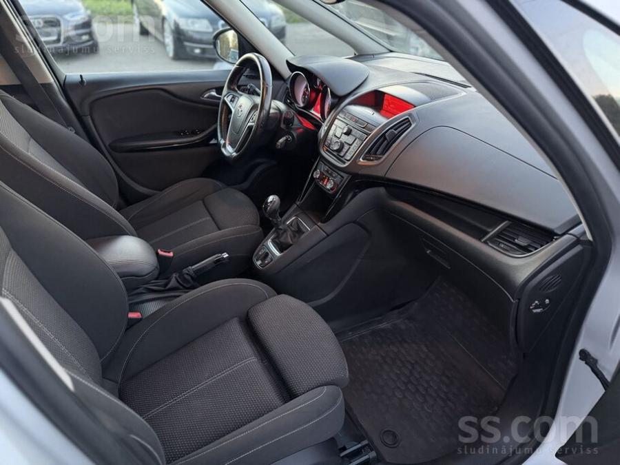 Grey Opel Zafira 2012 in Ogre, with an engine capacity of 2.00 L and mileage of 336 thousand km for 4300 €, photo 18 on AUTOMOTO.COM.LV
