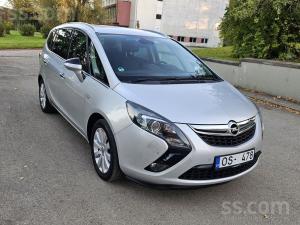 Grey Opel Zafira 2012 in Jekabpils, with an engine capacity of 2.00 L and mileage of 263 thousand km for 6290 €, photo 5 on AUTOMOTO.COM.LV