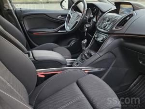 Grey Opel Zafira 2012 in Jekabpils, with an engine capacity of 2.00 L and mileage of 263 thousand km for 6290 €, photo 20 on AUTOMOTO.COM.LV