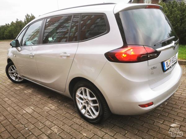 Pelēks Opel Zafira 2012 Klaipėda, ar dzinēja tilpumu 2.00 L un nobraukumu 198 tūkst. km par 4990 €, foto 5 vietnē AUTOMOTO.COM.LV