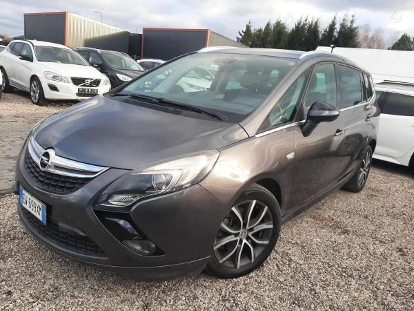Grey Opel Zafira 2013 in Kaunas, with an engine capacity of 1.60 L and mileage of 160 thousand km for 4950 €, photo 1 on AUTOMOTO.COM.LV