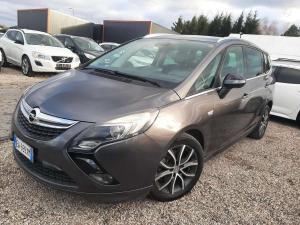 Grey Opel Zafira 2013 in Kaunas, with an engine capacity of 1.60 L and mileage of 160 thousand km for 4950 €, photo  on AUTOMOTO.COM.LV