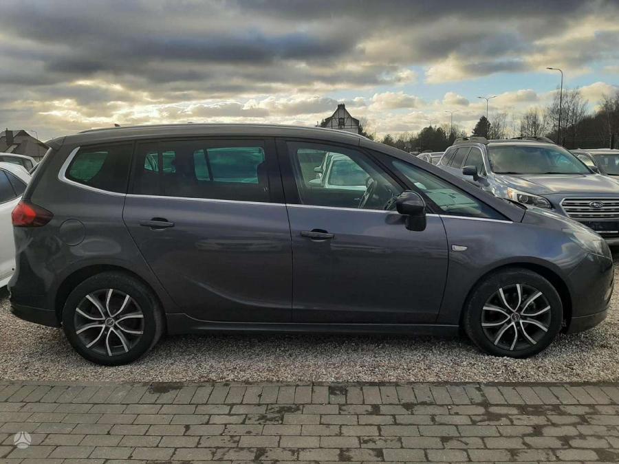 Pelēks Opel Zafira 2013 Kauņa, ar dzinēja tilpumu 1.60 L un nobraukumu 160 tūkst. km par 4950 €, foto 5 vietnē AUTOMOTO.COM.LV