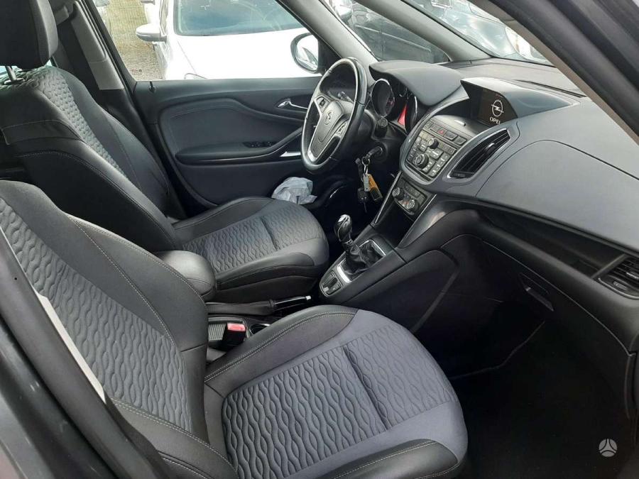 Pelēks Opel Zafira 2013 Kauņa, ar dzinēja tilpumu 1.60 L un nobraukumu 160 tūkst. km par 4950 €, foto 9 vietnē AUTOMOTO.COM.LV