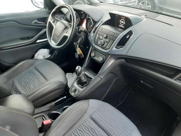 Grey Opel Zafira 2013 in Kaunas, with an engine capacity of 1.60 L and mileage of 160 thousand km for 4950 €, photo 10 on AUTOMOTO.COM.LV