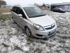 Grey Opel Zafira 2013 in Kaunas, with an engine capacity of 1.70 L and mileage of 218 thousand km for 3850 €, photo 2 on AUTOMOTO.COM.LV