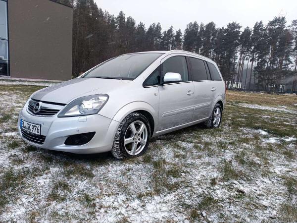 Pelēks Opel Zafira 2013 Kauņa, ar dzinēja tilpumu 1.70 L un nobraukumu 218 tūkst. km par 3850 €, foto 9 vietnē AUTOMOTO.COM.LV