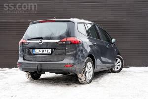 Grey Opel Zafira 2013 in Riga, with an engine capacity of 2.00 L and mileage of 228 thousand km for 5990 €, photo 3 on AUTOMOTO.COM.LV