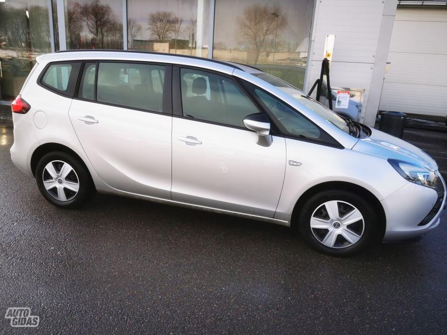 Grey Opel Zafira 2013 in Klaipeda, with an engine capacity of 2.00 L and mileage of 179 thousand km for 5990 €, photo 8 on AUTOMOTO.COM.LV