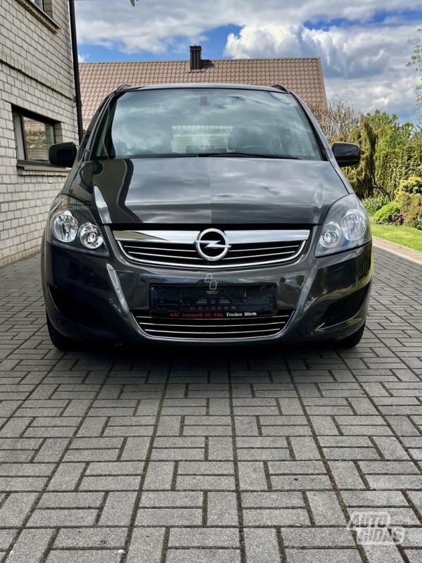 Grey Opel Zafira 2013 in Kaunas, with an engine capacity of 1.70 L and mileage of 242 thousand km for 3600 €, photo 2 on AUTOMOTO.COM.LV