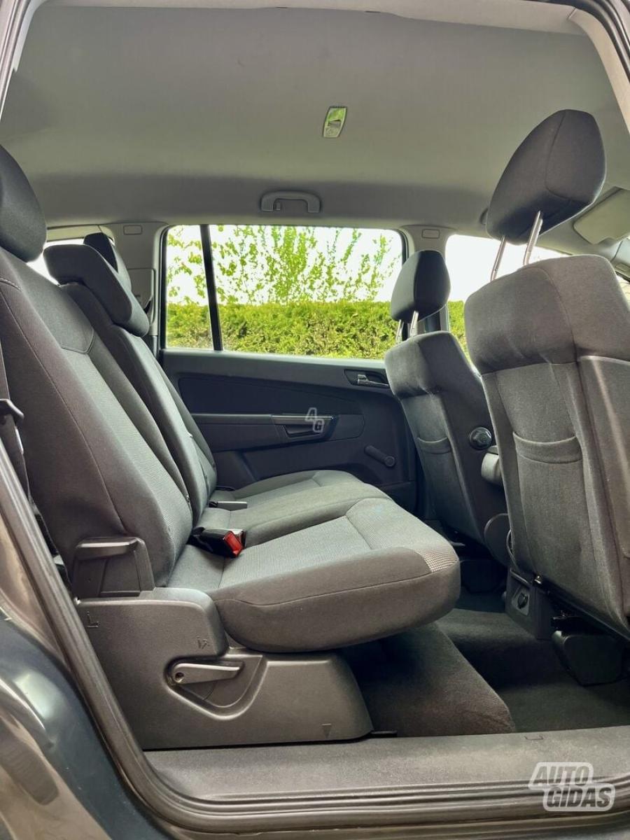Grey Opel Zafira 2013 in Kaunas, with an engine capacity of 1.70 L and mileage of 242 thousand km for 3600 €, photo 15 on AUTOMOTO.COM.LV
